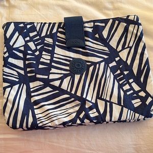 Kipling | Bags | Nwt Kipling Laptop Case And Tote Bag | Poshmark